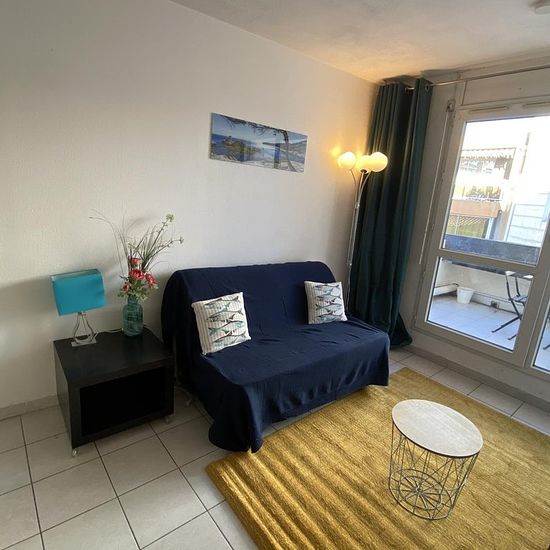 1 pièces appartement dans Marseille 05 - 18 m² - 530